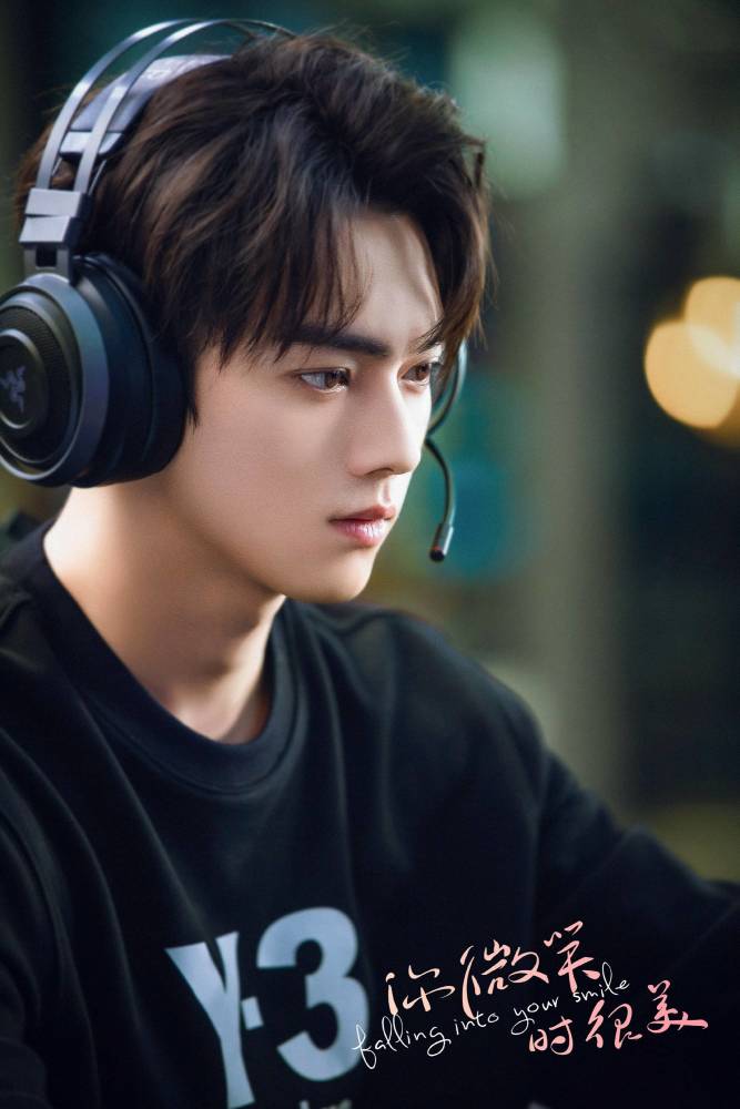 《你微笑时很美》发布ZGDX战队预告 陆思诚童谣感情升温_腾讯新闻