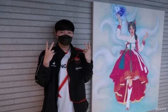 LOL传奇落幕，NS中单二度碾压Faker，称Knight才是最强选手_腾讯新闻