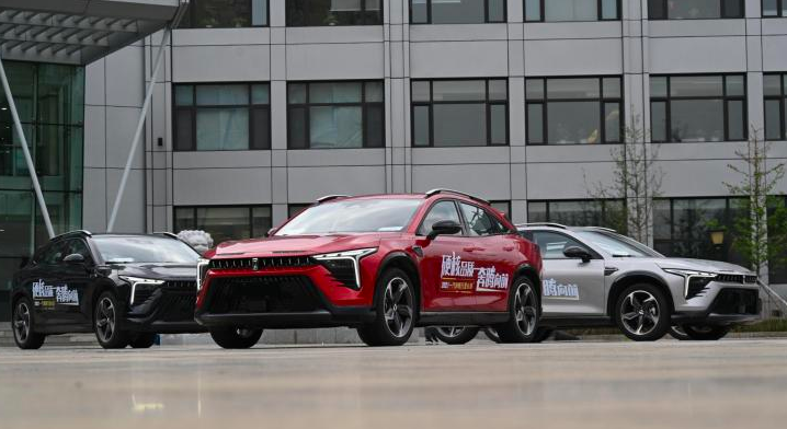 奔腾版CX-4即将上市！轴距大幅加长，换装2.0T动力，这次能火？_腾讯新闻