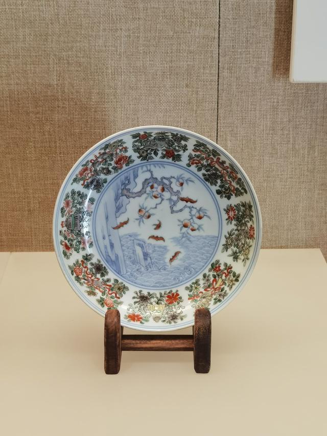 雍正年间的花瓶都这么美，你知道吗？_腾讯新闻