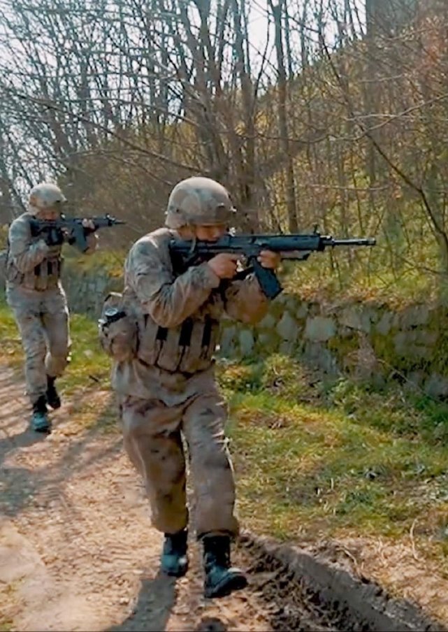 速度太快！191突击步枪正在大量普及！目前已经装备解放军6个旅_腾讯新闻