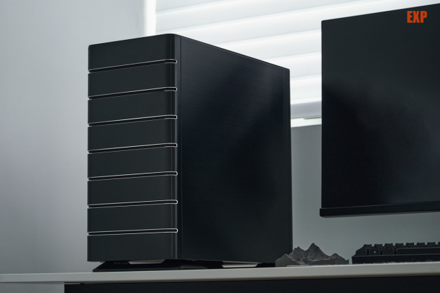 abee Smart EM30机箱图赏：全铝CNC工艺打造的居家艺术品_腾讯新闻