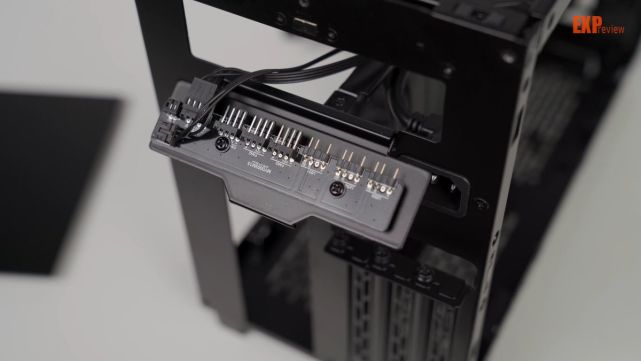 联力Q58机箱评测：近乎完美的14.5L小钢炮，A4 ITX新标杆_腾讯新闻