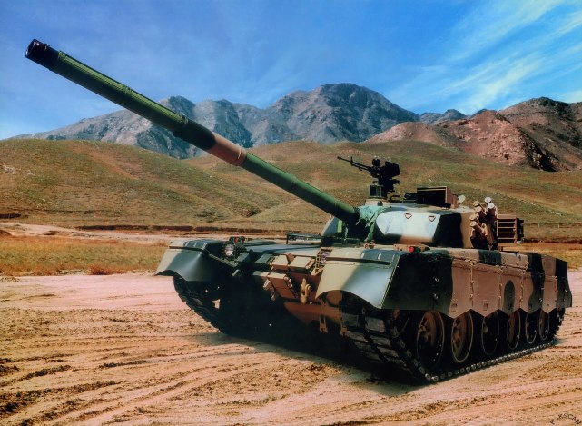 外贸坦克迎来春天：VT4和VT5坦克成功出口，中国坦克摆脱廉价影子_腾讯新闻