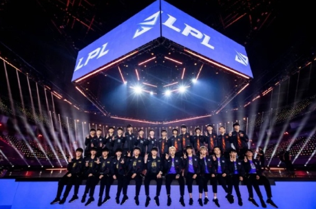 云顶一局最多可获得11个妮蔻！LPL四支战队S11都想和T1交手_腾讯新闻