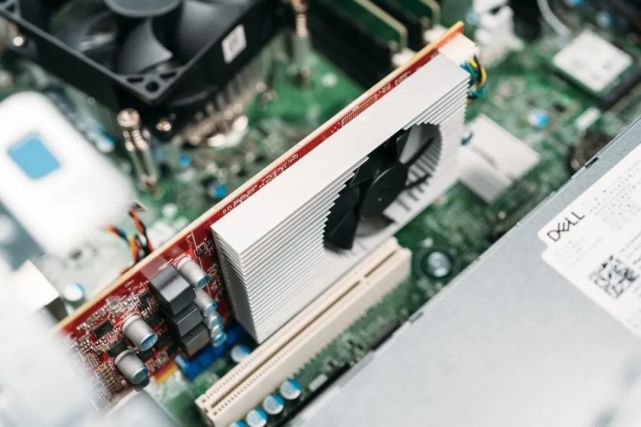 戴尔OptiPlex 7090 Tower评测：智能扩展一步到位，这台PC有点猛_腾讯新闻