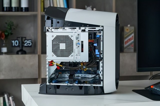 外星人AURORA R12台式机评测：仍然提供最好的游戏体验_腾讯新闻