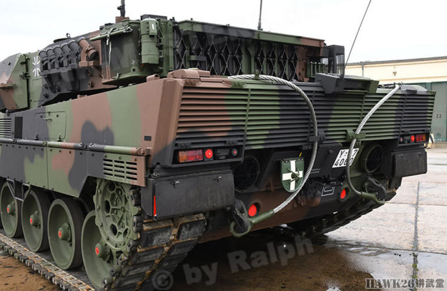 德军接收首批14辆豹2A7V主战坦克 新车体老炮塔 数量将达205辆_腾讯新闻