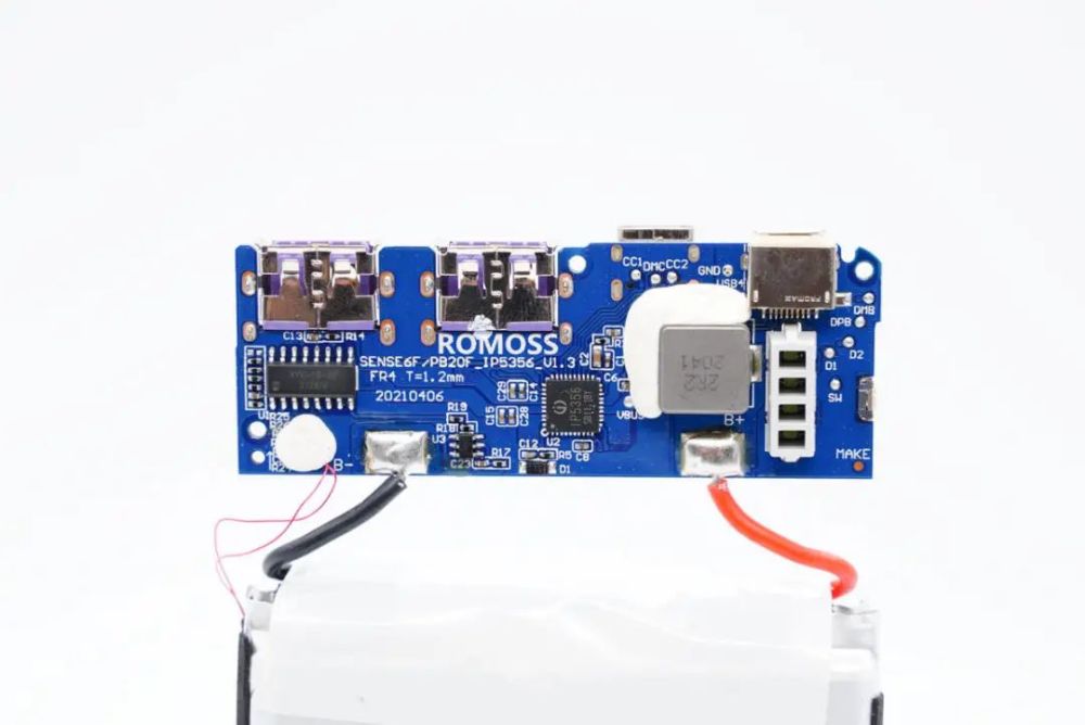 英集芯IP5356芯片获罗马仕采用，首款量产充电宝拆解_腾讯新闻