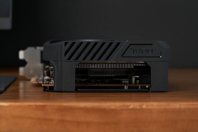 Radeon RX 6600天梯榜首发评测：能耗比惊人的新一代甜品_腾讯新闻