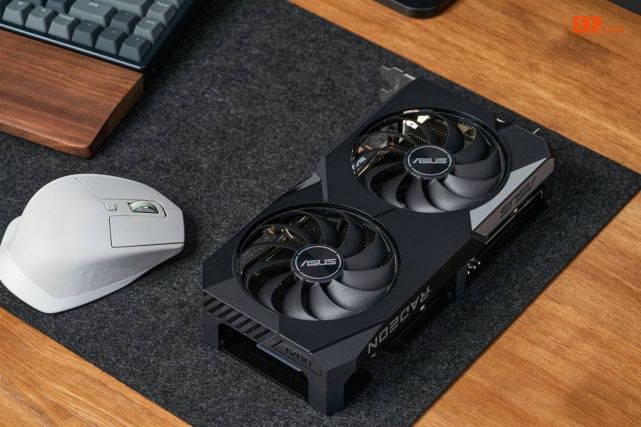 Radeon RX 6600天梯榜首发评测：能耗比惊人的新一代甜品_腾讯新闻