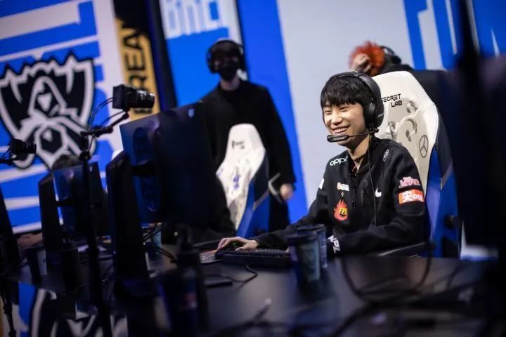 【S11小组赛专访】FPX.Doinb：我相信我们可以赢_腾讯新闻