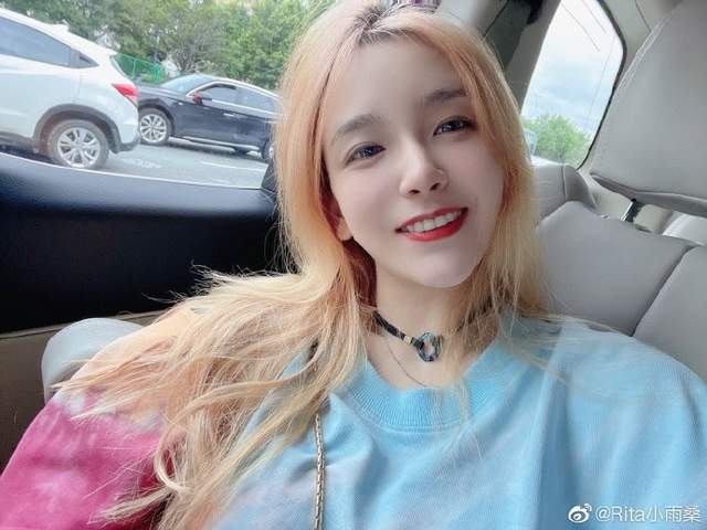 LPL女解说Rita，出单曲《向云顶出发》，争做电竞优质偶像_腾讯新闻