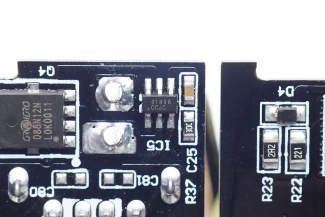 公牛65W三口快充插线板拆解，内置两颗智融SW3516芯片_腾讯新闻