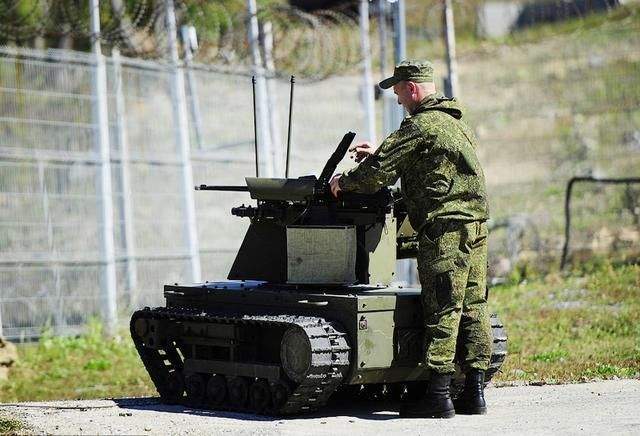 俄Marker机器人，能成步兵观察者，以及火力输出平台_腾讯新闻