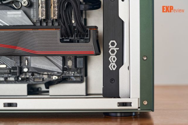 abee AS Enclosure W1机箱评测：复刻经典，简约又好用_腾讯新闻