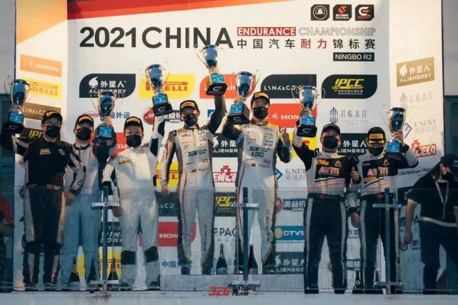 永不停止进步 326 Racing Team斩获GT杯TCE组车队总冠军！_腾讯新闻