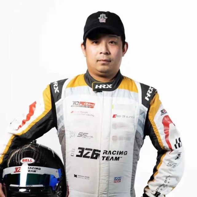 永不停止进步 326 Racing Team斩获GT杯TCE组车队总冠军！_腾讯新闻
