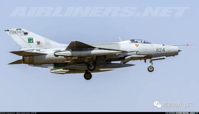 巴基斯坦装备的歼-7P/PG系列大盘点，细数作战中队和机号_腾讯新闻