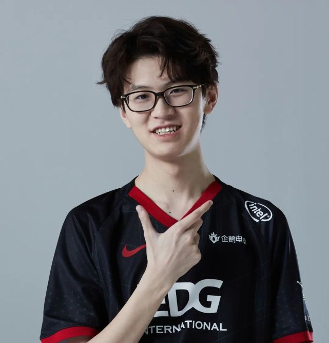对话EDG.Meiko：夺冠之后，更重视身上的责任_腾讯新闻