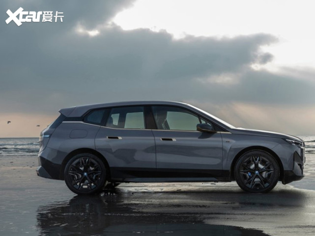 宝马iX M60官图发布 WLTP续航里程575km_腾讯新闻