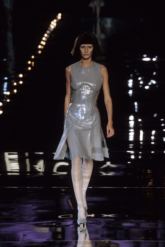 Z Trend｜别再问我什么是未来复古主义_腾讯新闻