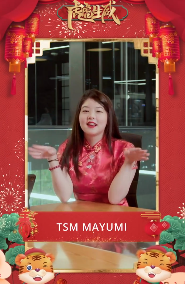 Mayumi晒“春节美照”，红旗袍极限女神范，看到1张素颜图后：真实_腾讯新闻