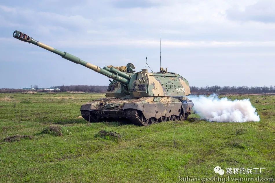 俄罗斯西部军区获得最新的2S33自行火炮，提升射程与数字化水平_腾讯新闻