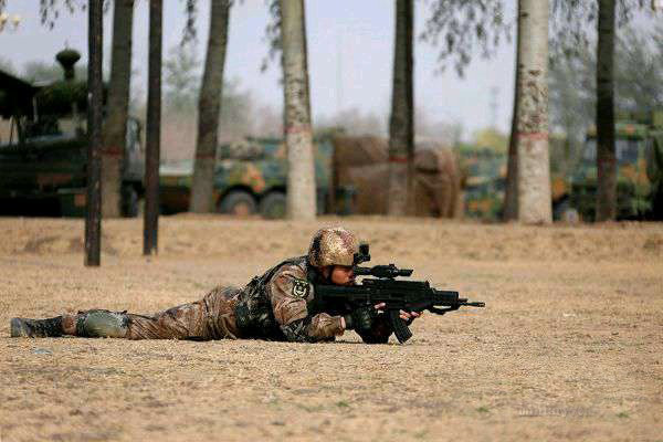 QTS11单兵作战系统，堪称步兵火力倍增器，为何没大量装备？_腾讯新闻