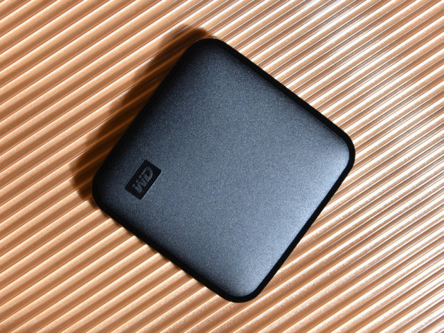 好小巧的SSD！WD Elements SE 新元素移动固态硬盘评测_腾讯新闻