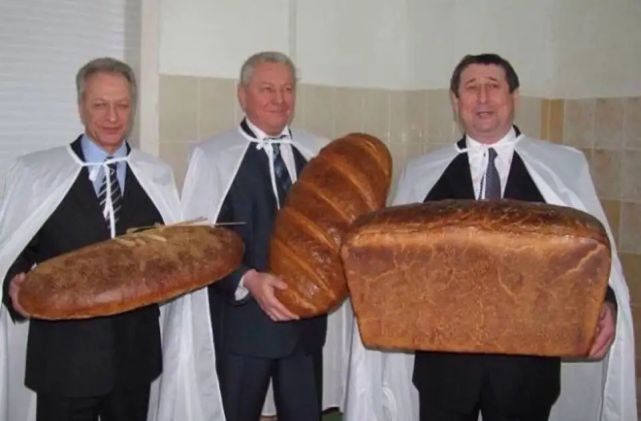 正宗的俄罗斯大列巴，你大概不会喜欢吃_腾讯新闻