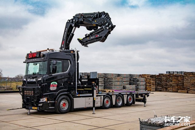 欧洲最强V8发动机！770马力3700牛米，处处都是“功夫”_腾讯新闻