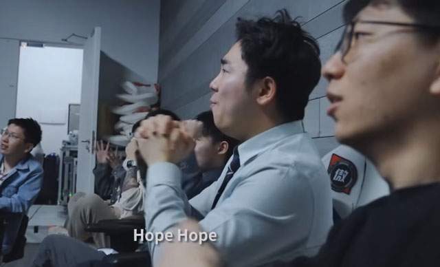 JDG最新Vlog：Homme教练对Hope寄予厚望，369都想抱大腿！_腾讯新闻