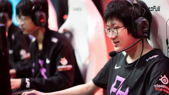 RA不敌BLG季后赛一轮游 iBoy玩AP卡莎遭到网友声讨_腾讯新闻