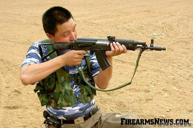 海外谈中国：QBZ-56C短步枪 中国军队最后一种卡拉什尼科夫枪械_腾讯新闻