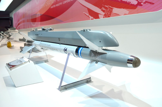 5亿美元购怪蛇导弹，最初落户险象环生，苦尽甘来成就3款国产导弹_腾讯新闻