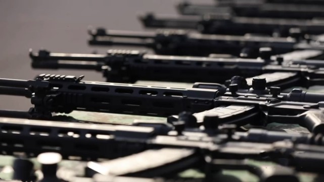 191式精准步枪有多“准”？初次体验10发95环，解决88式狙击难点_腾讯新闻