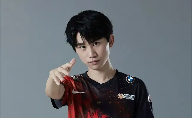 Xinyi自曝曾被要求打假赛，输一场20万，直接拒绝_腾讯新闻