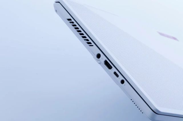 AMD锐龙6000系列处理器技术解析及测试：Zen 3＋架构、6nm工艺加持，性能更强，能耗比更高_腾讯新闻