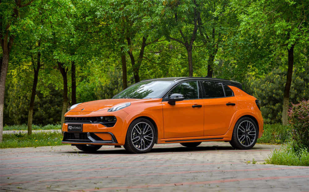 试驾领克02 Hatchback，它算不算一台好玩的“钢炮”？_腾讯新闻