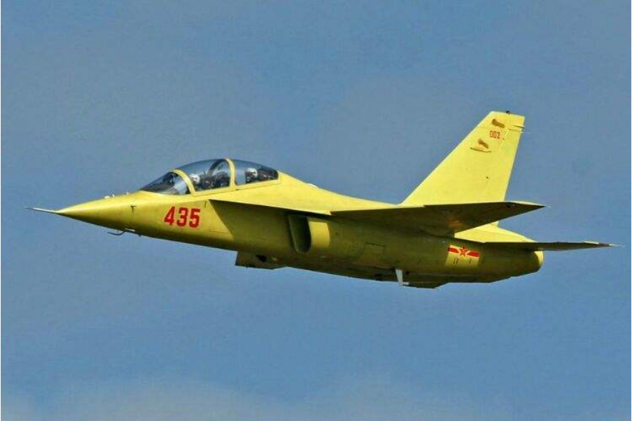 采购中国L15战斗机！武契奇让德法防长猝不及防：抱怨英外相惹大祸_腾讯新闻