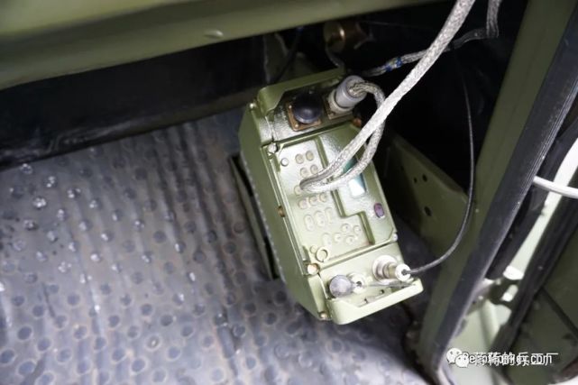 2022年红场阅兵唯一“新”装备——龙卷风-G多管火箭炮_腾讯新闻