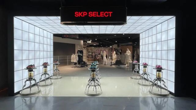 北京SKP-S：把奢侈品“打包”到“火星”_腾讯新闻