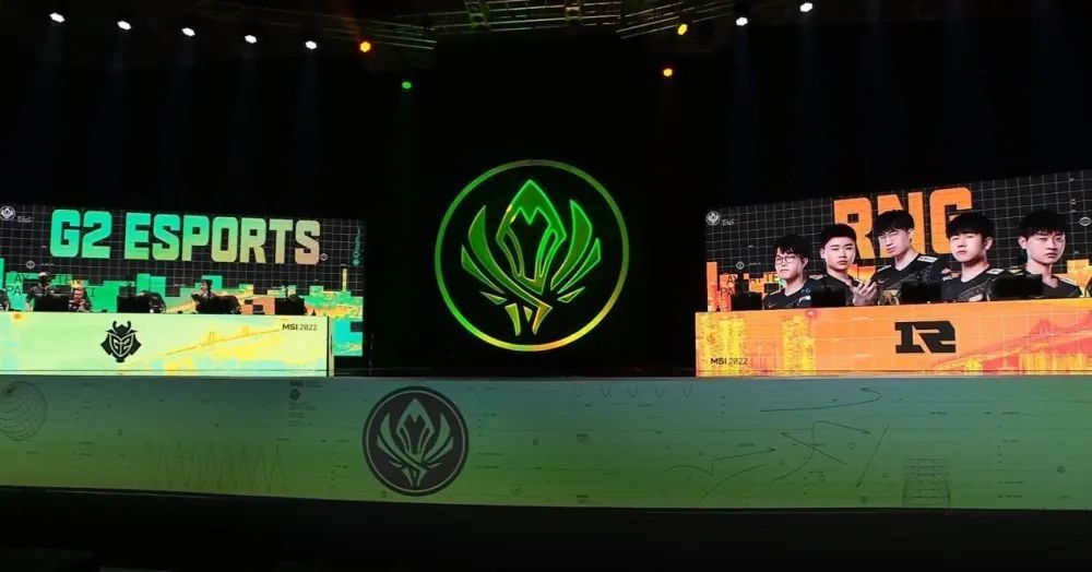 RNG输了非常开心！MSI观众现场狂欢，caPs实现诺言，小虎必须报仇_腾讯新闻