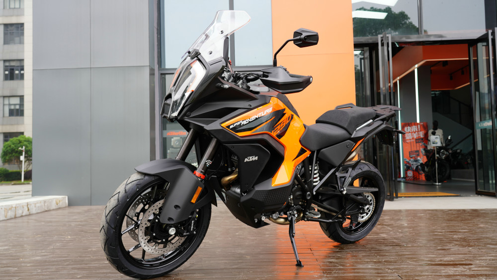 除了雷达还多了什么？KTM 1290 ADV S新老款详细对比_腾讯新闻