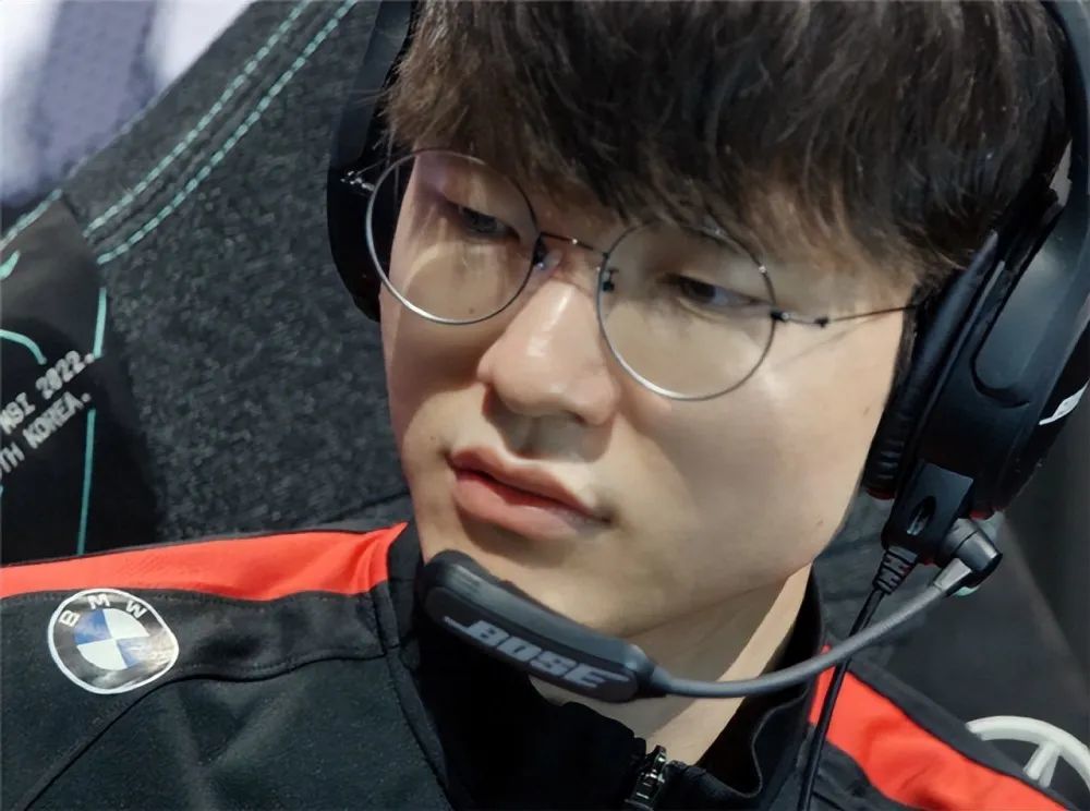 imp开团faker几次突然不说了：他就像乌兹，再说下去我人都没了_腾讯新闻