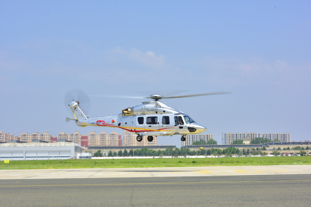 飞行616公里，国产多用途直升机AC352完成功能和可靠性试飞_腾讯新闻