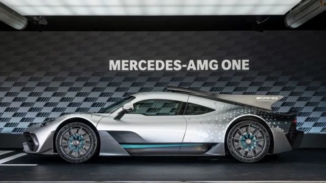 一篇文章看懂AMG ONE：将F1赛车搬回家开上路_腾讯新闻
