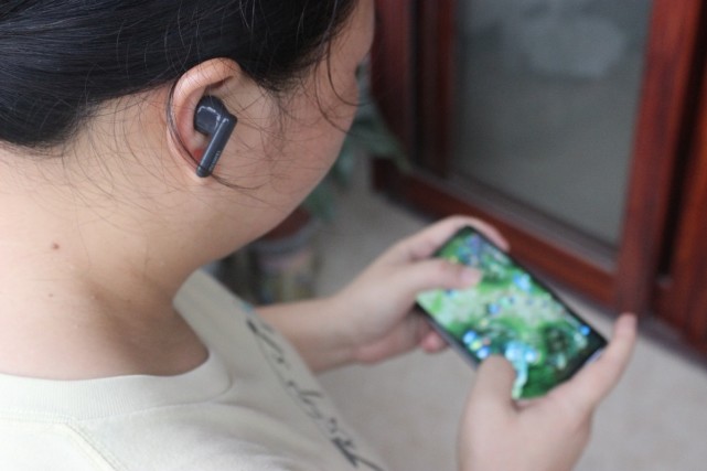 华为FreeBuds 5i正式发布：500元档位唯一小金标真无线_腾讯新闻