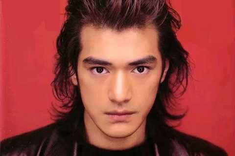 48岁金城武近照曝光，小鲜肉变大叔依旧魅力十足，目前隐居日本感情成谜_腾讯新闻